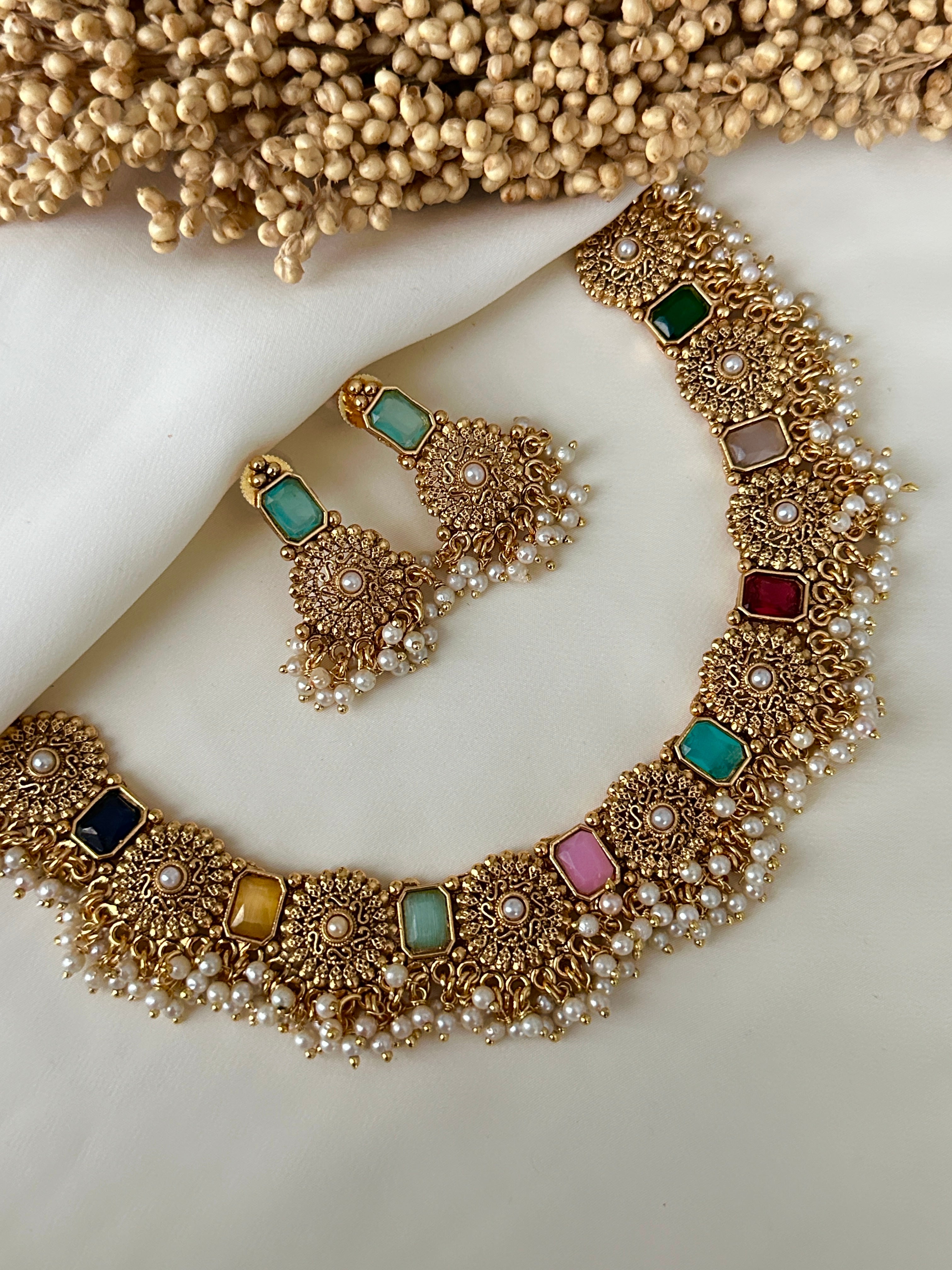 Antique Gold Necklace Set – Tazori Collection