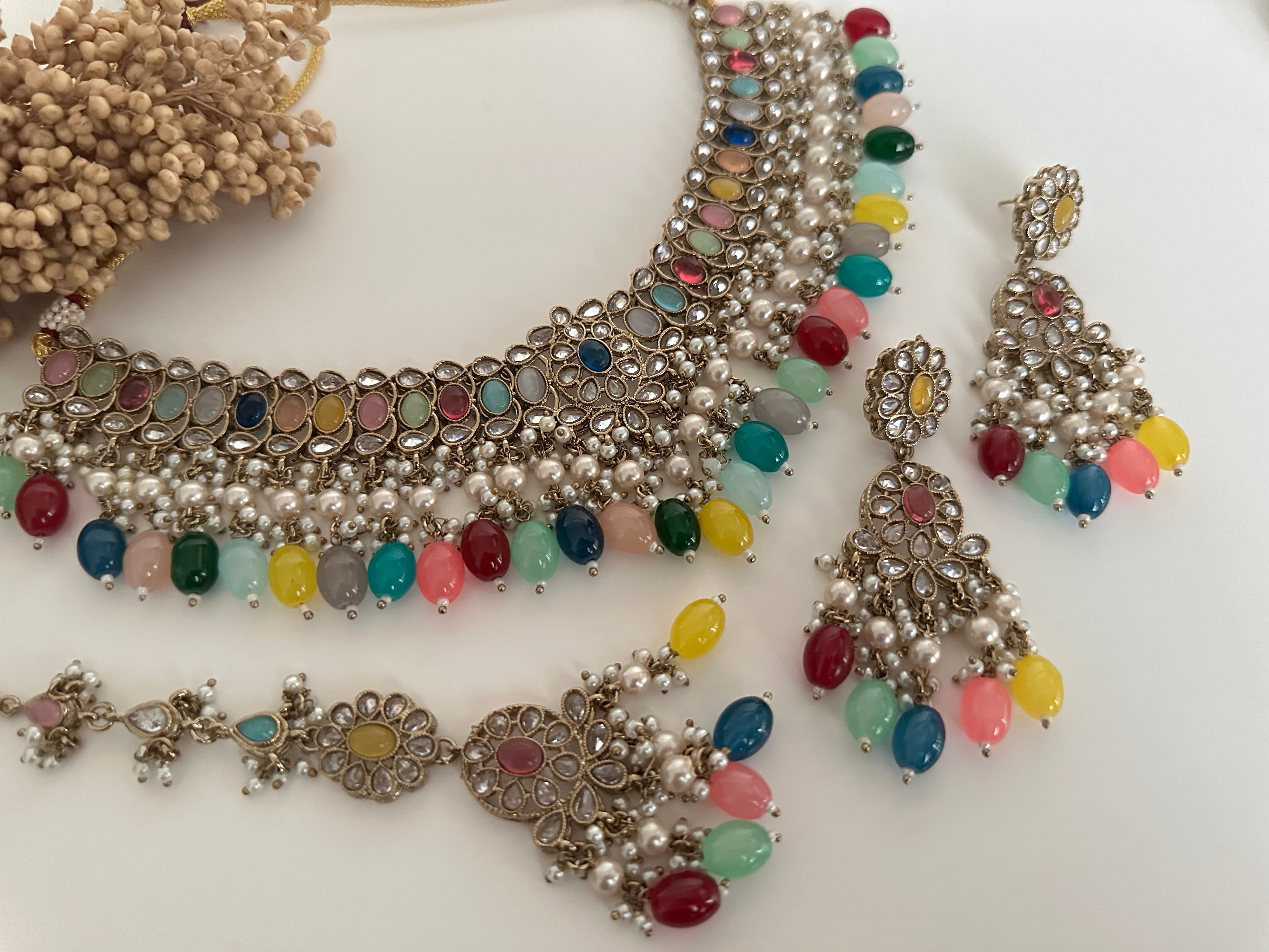 Multi-Colour Antique Necklace Set – Tazori Collection